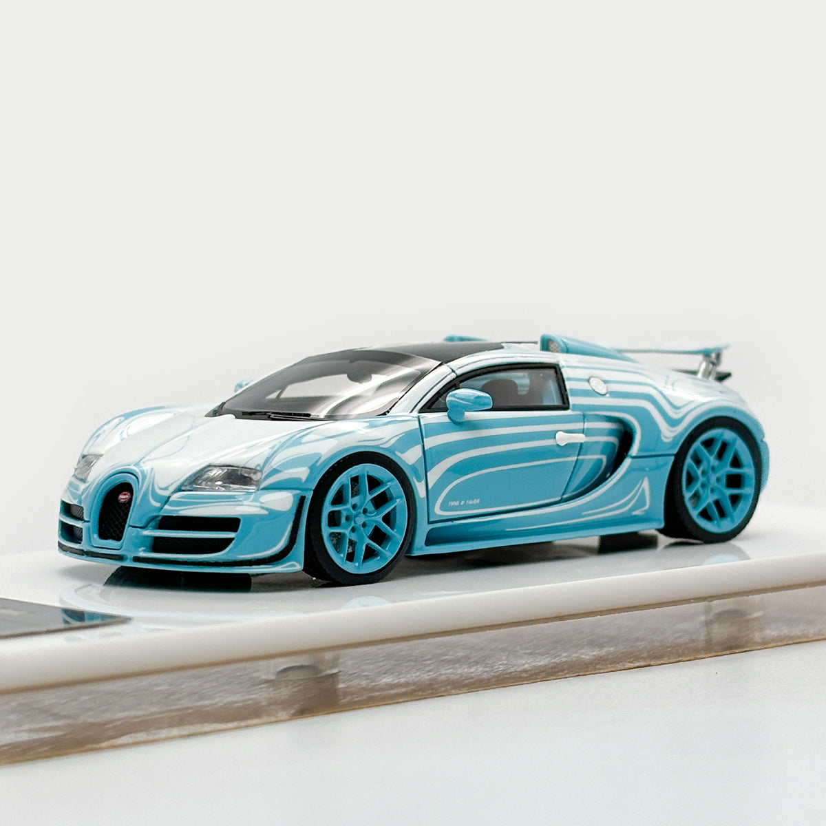 LJM Model 1:64 Bugatti Ceramic Dragon Sky Blue – Horizon Diecast