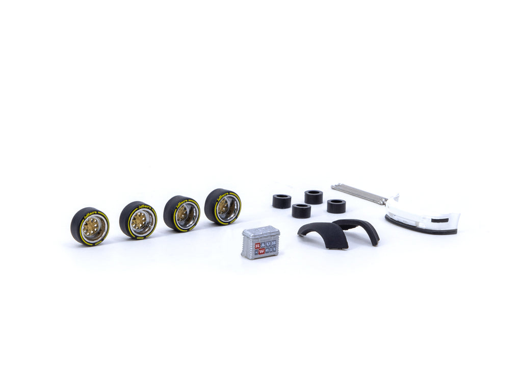 Tarmac Works 1:64 fifteen52 Outlaw 001 Chrome / Gold T64W-007-CHGD ...